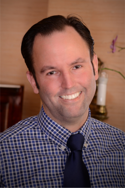 Boston Dentist - Dr. Luis Del Castillo